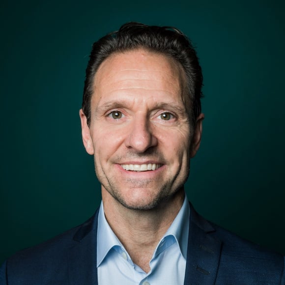 Does digitalization of the blue collar role affect motivation?